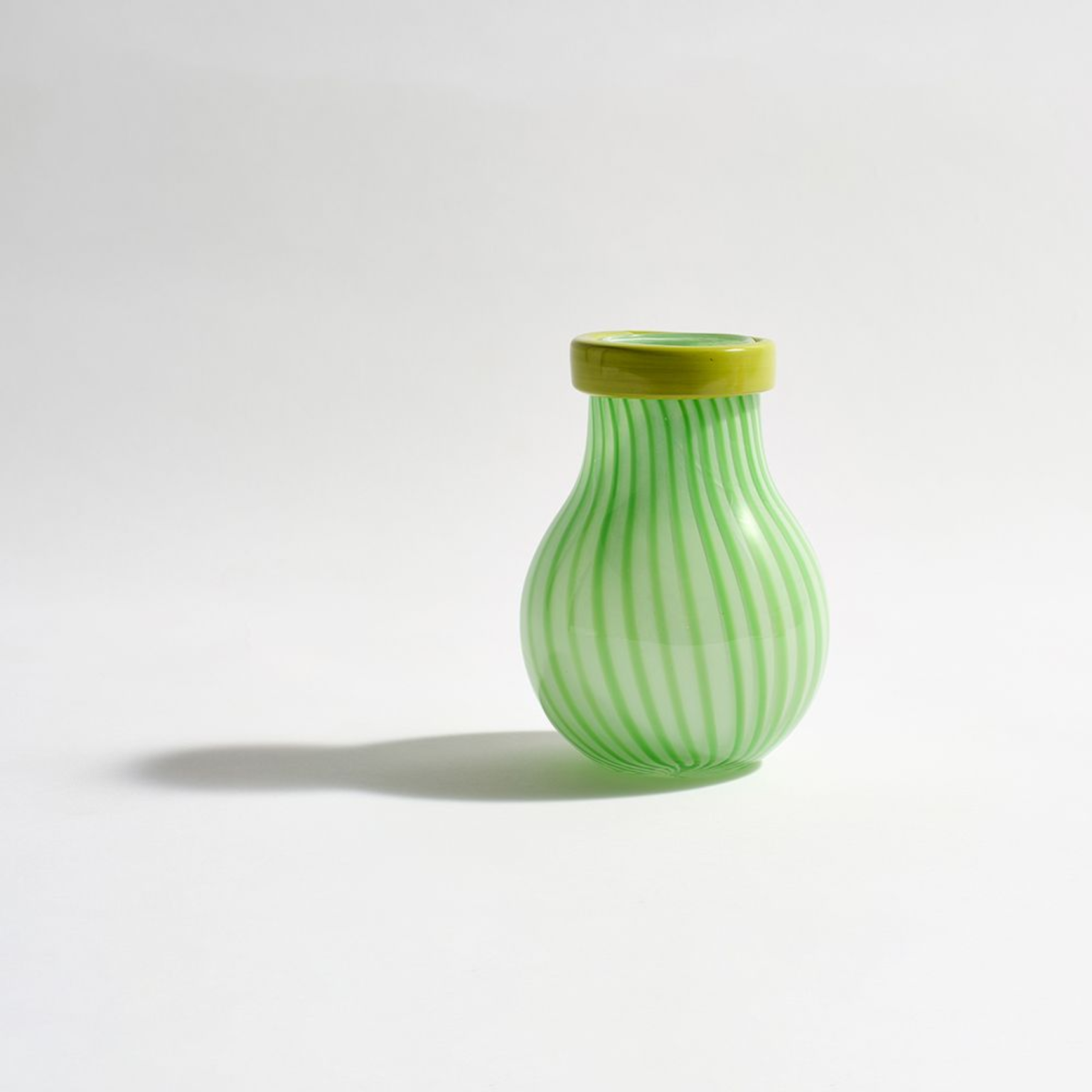 Green Frances Vase Small - Lore Perfumery